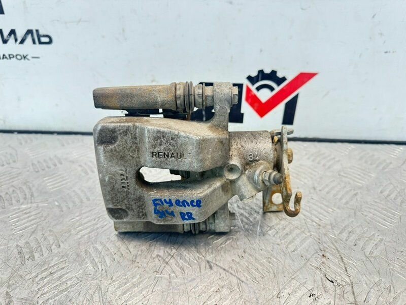 Суппорт тормозной Renault Fluence 2012 440018805R L30R K4MV838, задний правый (с пробегом)