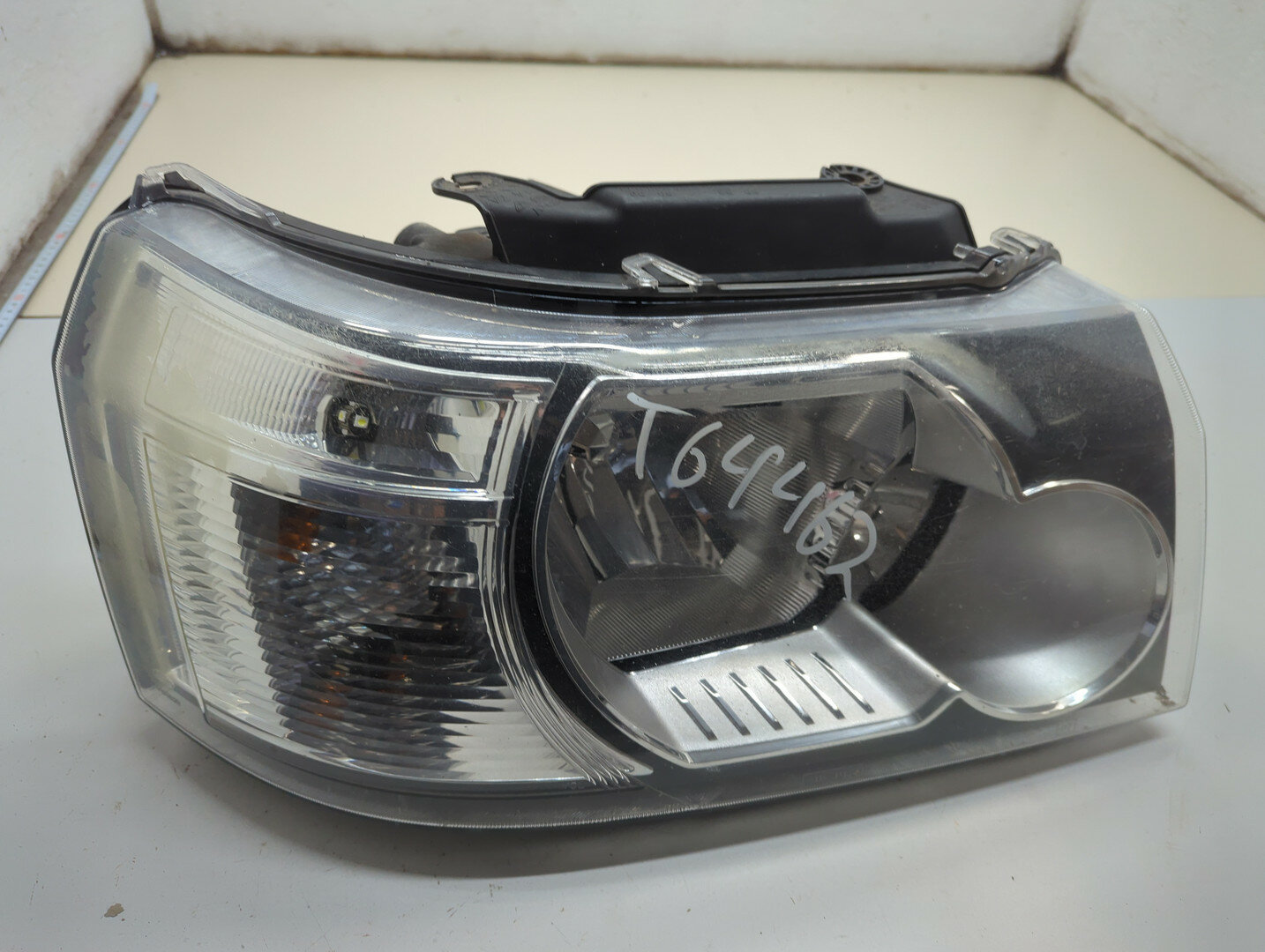 Фара (передняя) правая Land Rover Freelander 2 Б/У