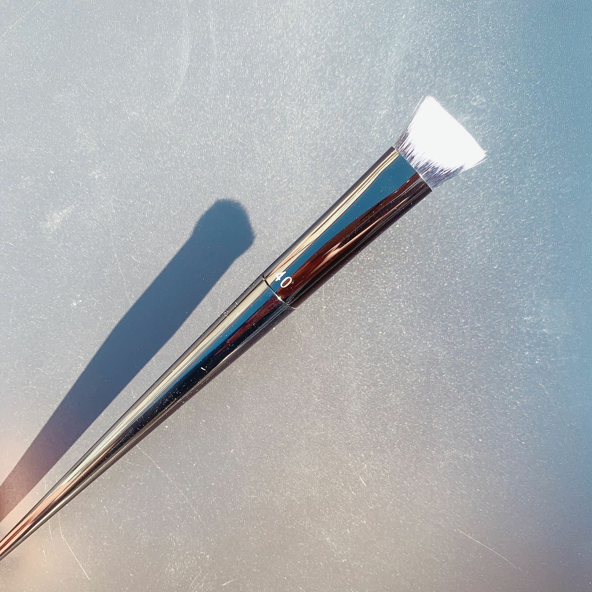 Комплект кистей KVD 40# - двойная кисть для консилера, тонального крема и растушевки 3D с полным покрытием