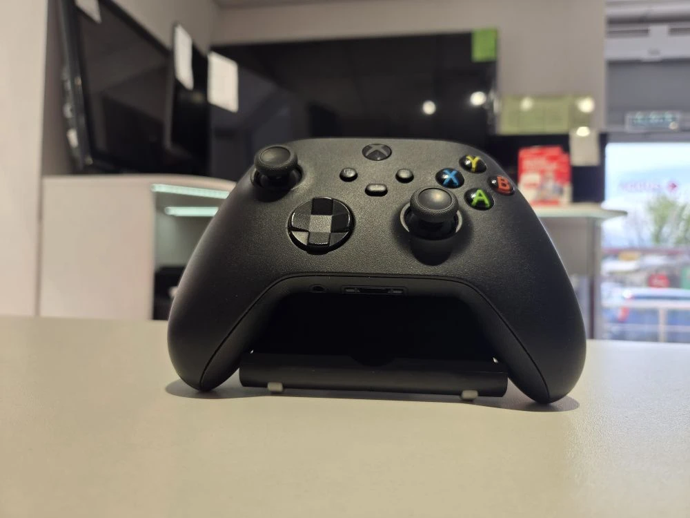 Геймпад Xbox Wireless Controller черный — фото 1