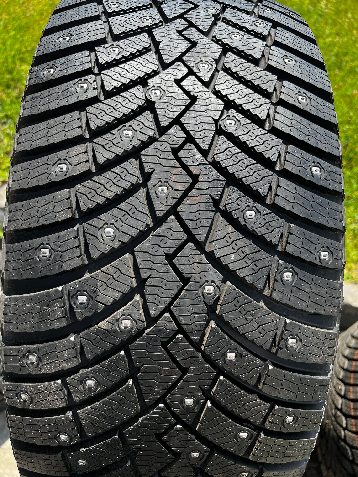 Pirelli Scorpion Ice Zero 2 285/45 R20 112H