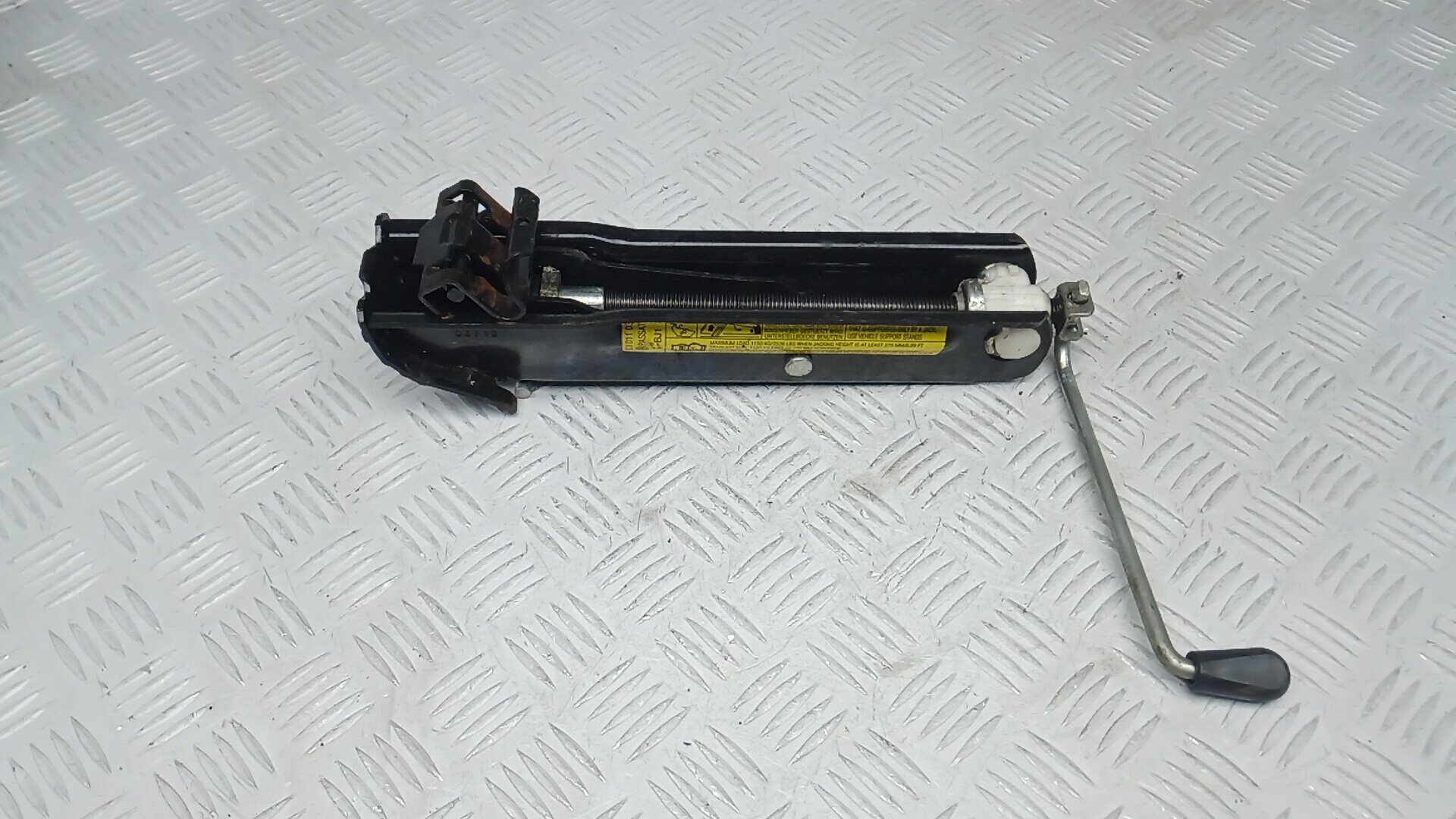 Домкрат VOLKSWAGEN PASSAT B6
