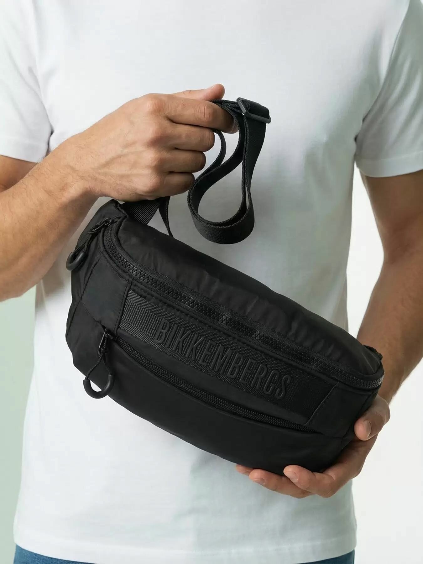 Сумка поясная BIKKEMBERGS