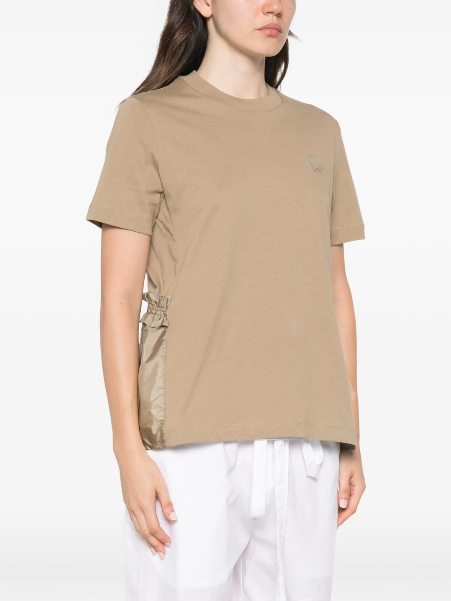 Футболка Moncler Ruffled logo-patch T-shirt, размер 44, разноцветный — фото 1