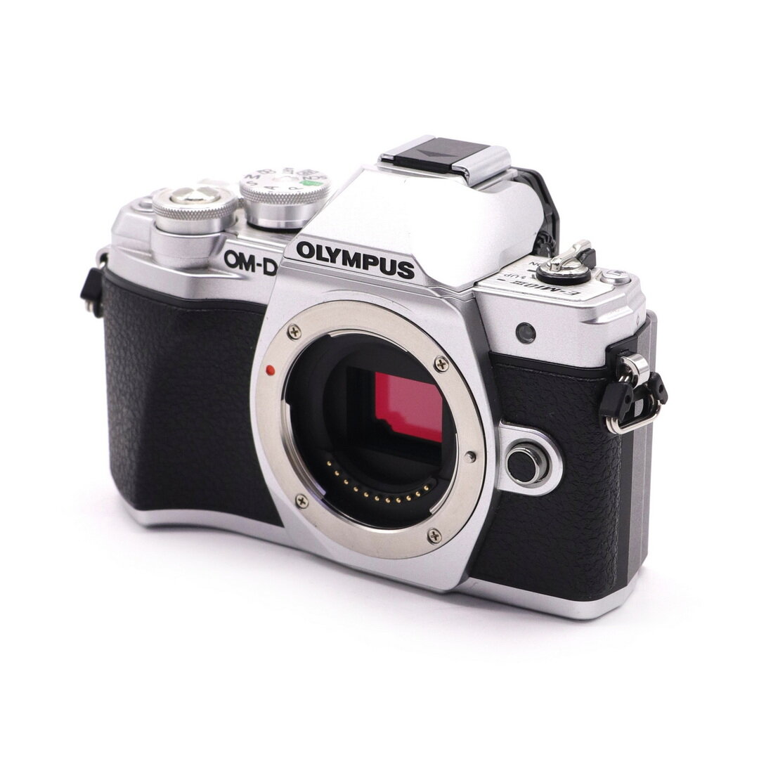 Olympus OM-D E-M10 Mark III body silver (пробег 23180 кадров)