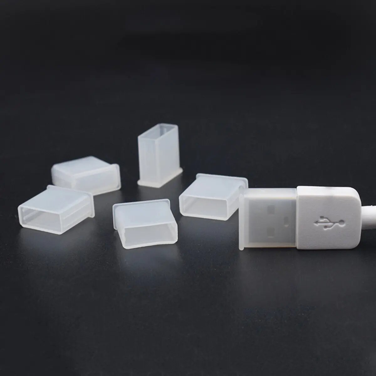 50 шт. прозрачных пластиковых заглушек USB-A для защиты от пыли, легко устанавливаемые и снимаемые, для стандартных USB-портов ноутбуков и настольных ПК