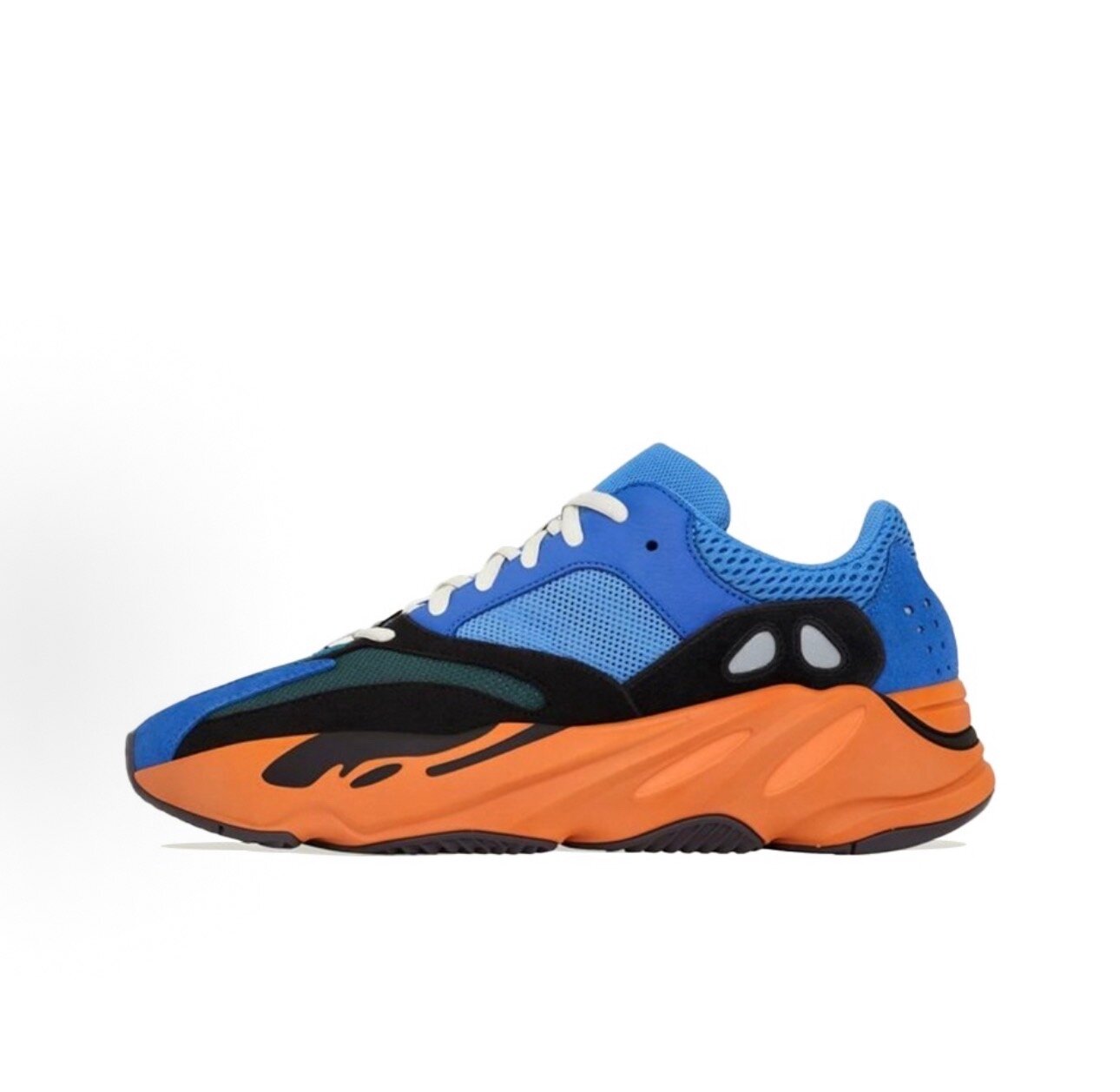 Кроссовки YEEZY BOOST 700
