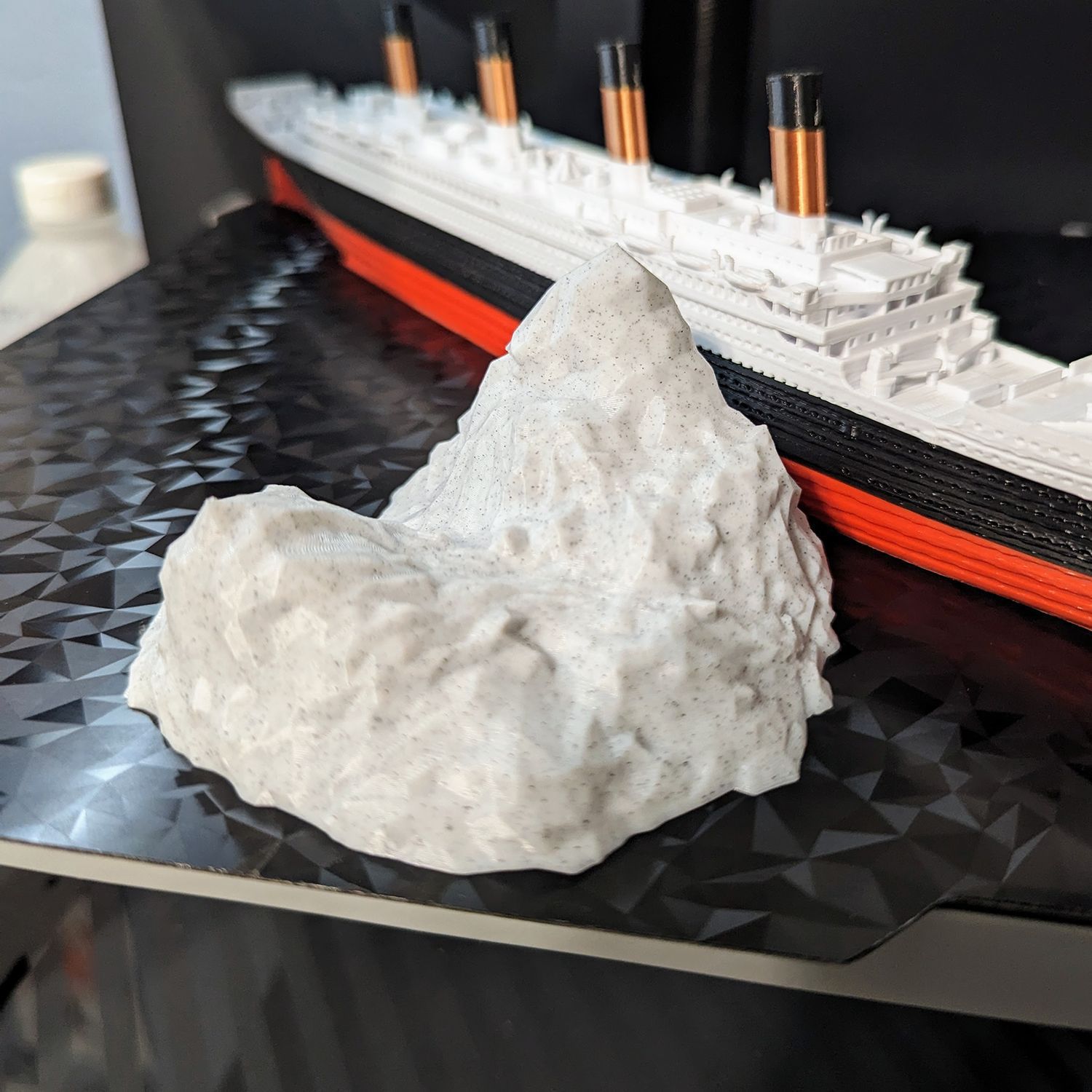 Разборная 3D-модель корабля «Титаник» для сборки на Рождество