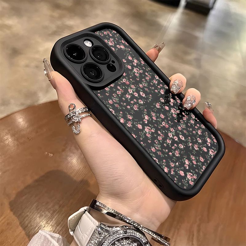 Чехол на Редми Note 13 / Redmi Note 13 черный мелкие цветы силиконовый ударопрочный