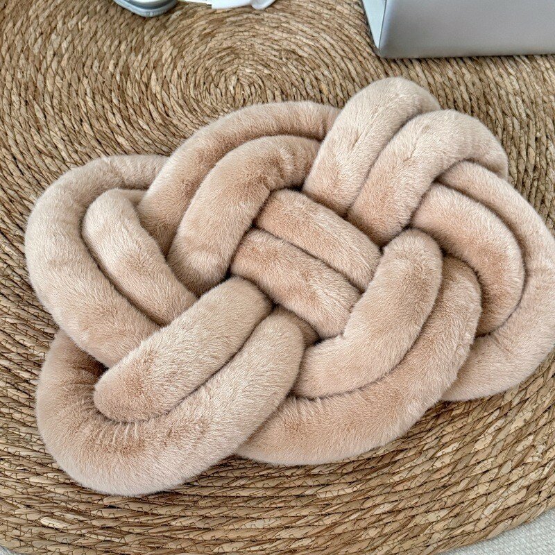 Подушка Nordic Soft Round 8 Shape с наполнением из пп хлопка для гостиной коричневый