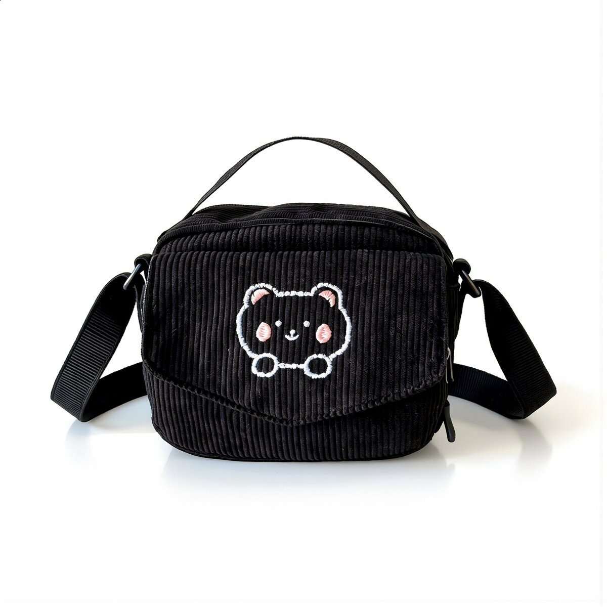 Сумка кросс-боди  Сумка с вышитым медвежонком
