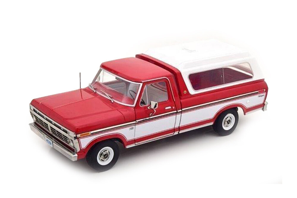 Модель коллекционная GREENLIGHT Ford F-100 pick-up deluxe box cover 1975 apple red with white / форд Ф-100 пикап