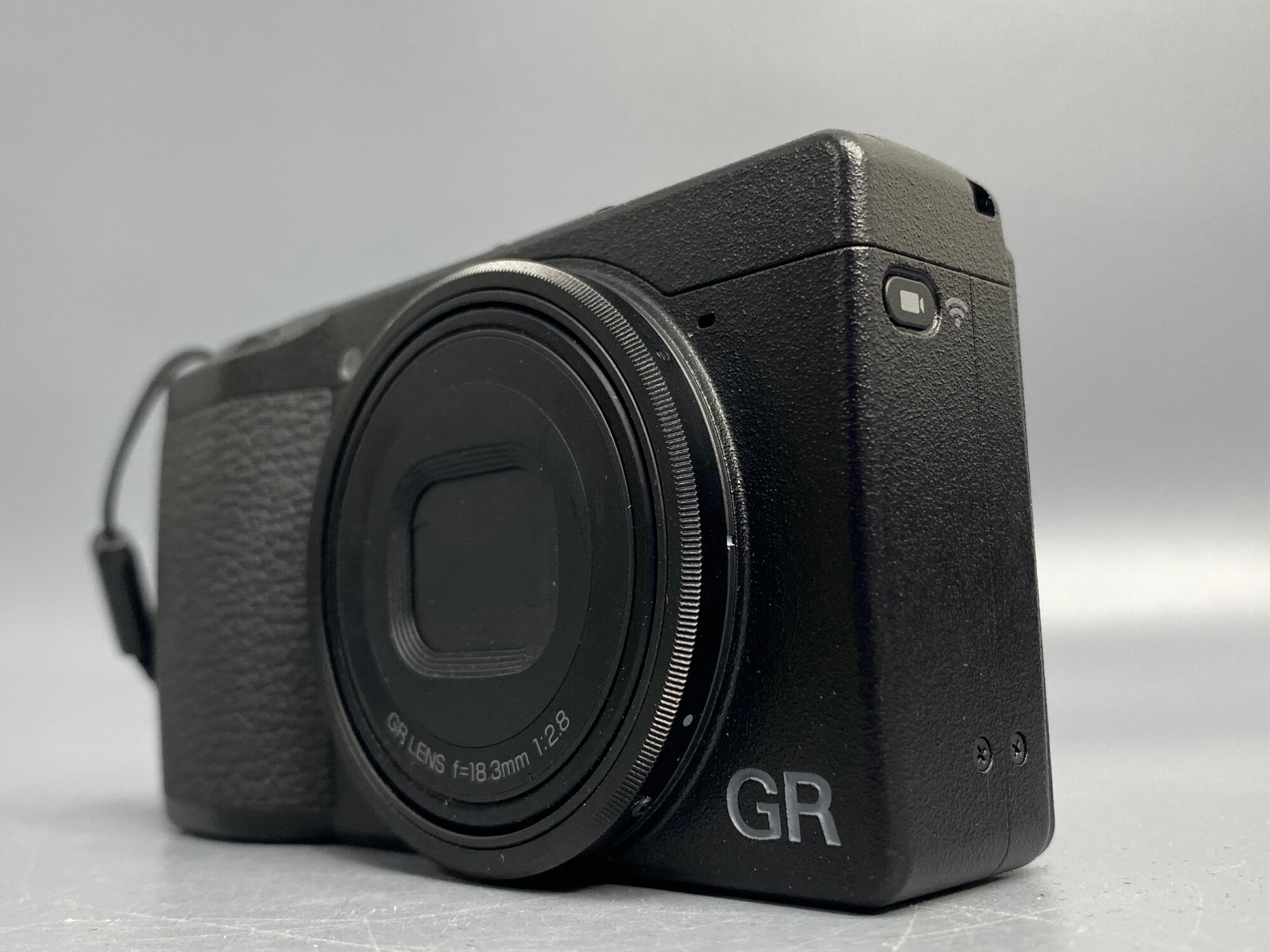 Ricoh GR III — фото 1