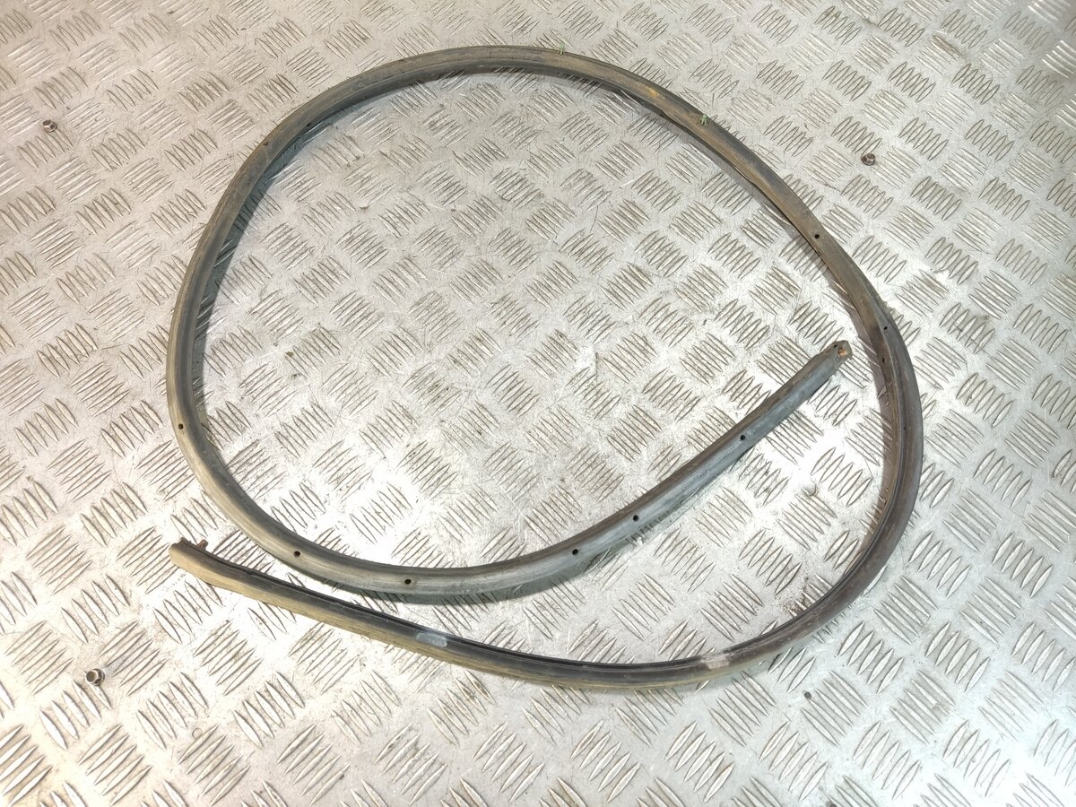 Уплотнитель двери передней правой NISSAN Qashqai 2009 80830JD00A