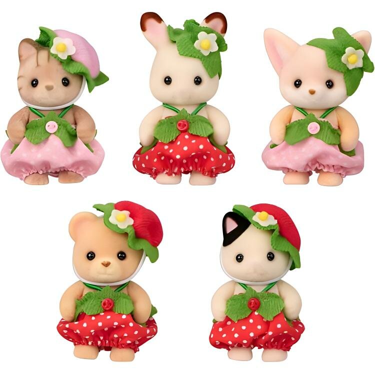 Семейка Sylvanian Families Набор "Клубничная Трансформация" для 5 персонажей, Strawberry Transformation Set for 5 Persons