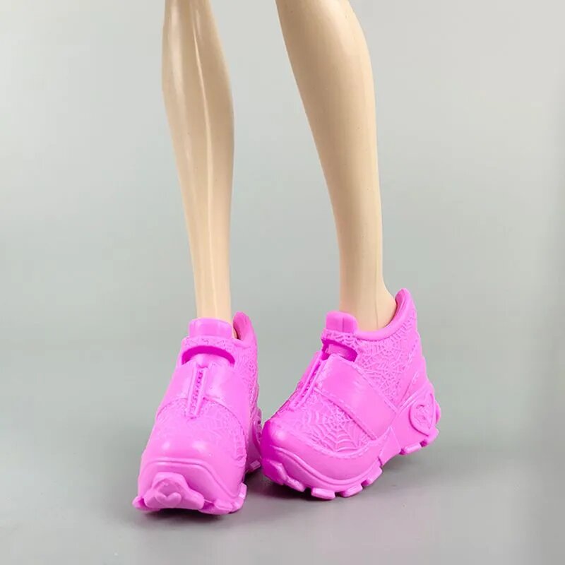 Туфли подходят для кукол Monster High