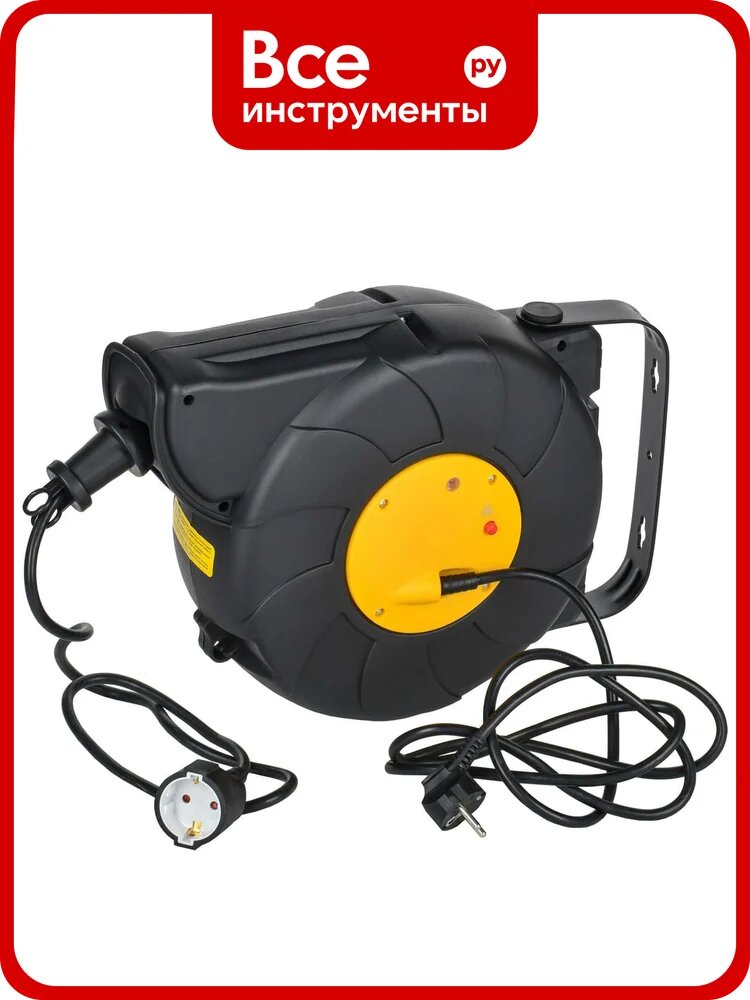 Удлинитель IEK Twist катушка ук15 1место, 2p+pe/15м+2м, 3x1,5мм2, автосмотка TW-KP27-16-01-15-02