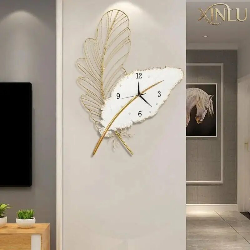 Настенные часы Qinglong International 55×78 см, металлические, кварцевые, с художественным дизайном в виде листьев банан