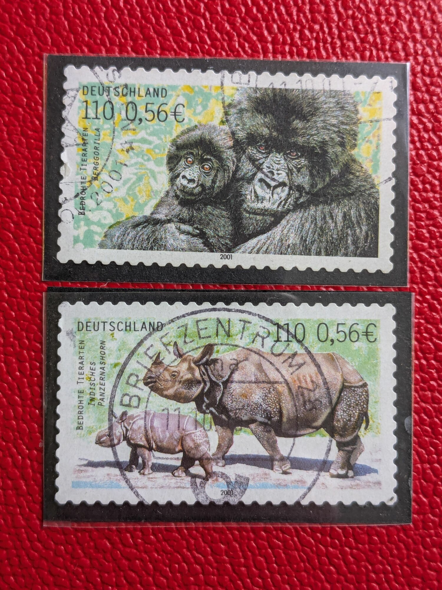 Марки Германия 2001. Малыши с родителями. Серия в клеммташе: "Животные, находящиеся под угрозой исчезновения". См. фото. MNH