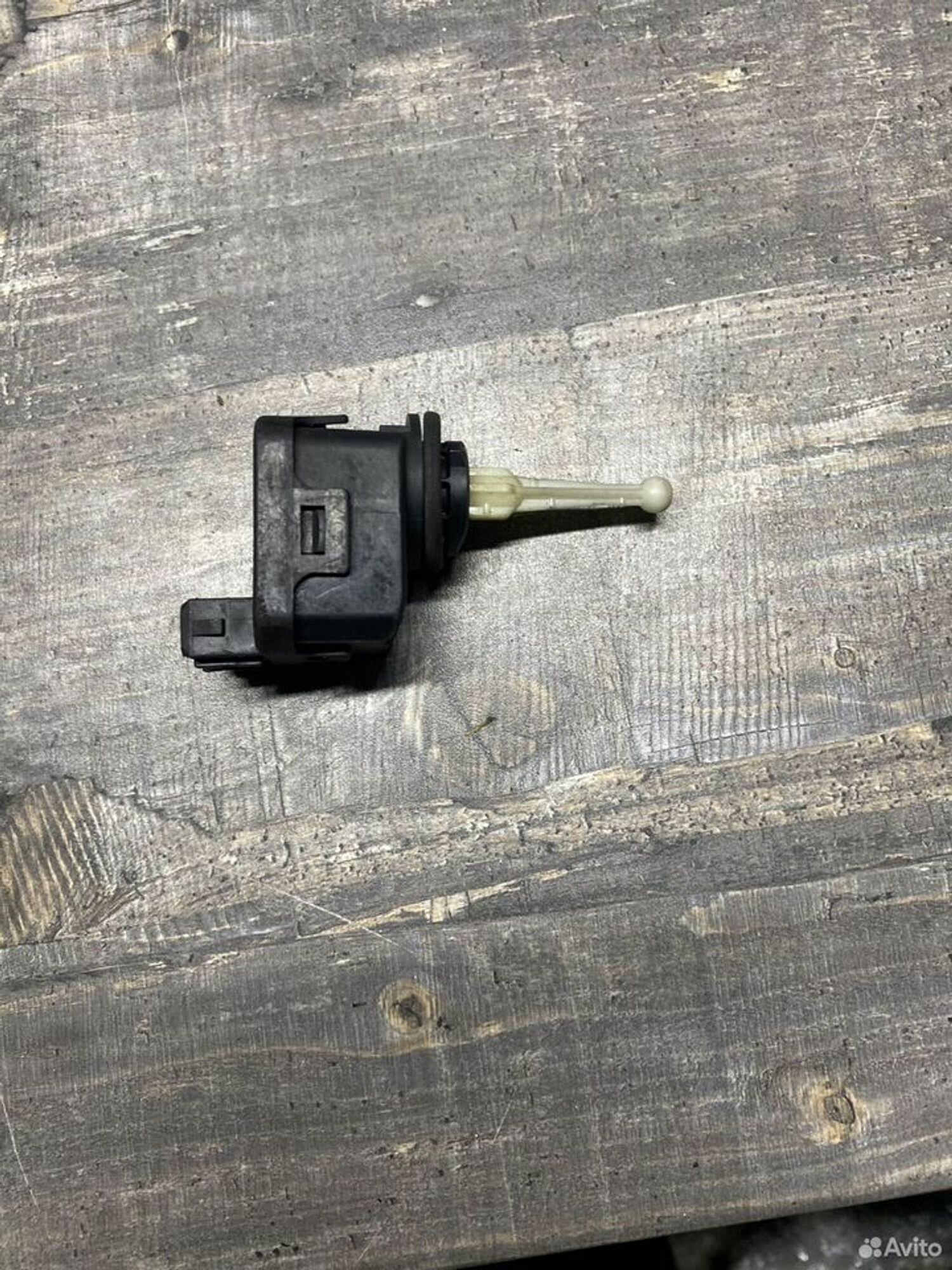 Корректор фар VW Passat B5 3B0941295A с пробегом