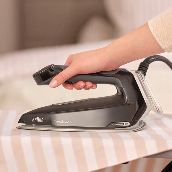 Парогенератор Braun "CareStyle 5" IS5249BK, мощность 2400Вт, 150г/мин — фото 1
