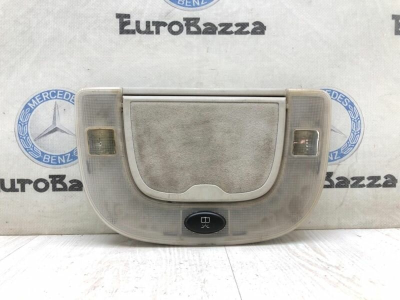 Плафон освещения. W220