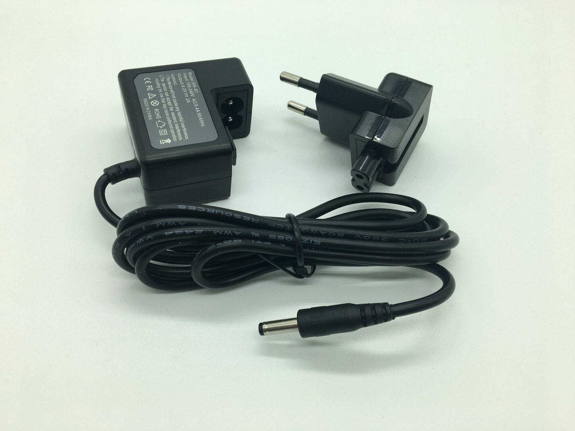 Блок питания 4.2V 2A разъем 4.0x1.7мм