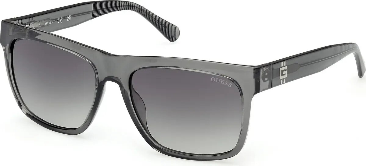 Солнцезащитные очки GUESS