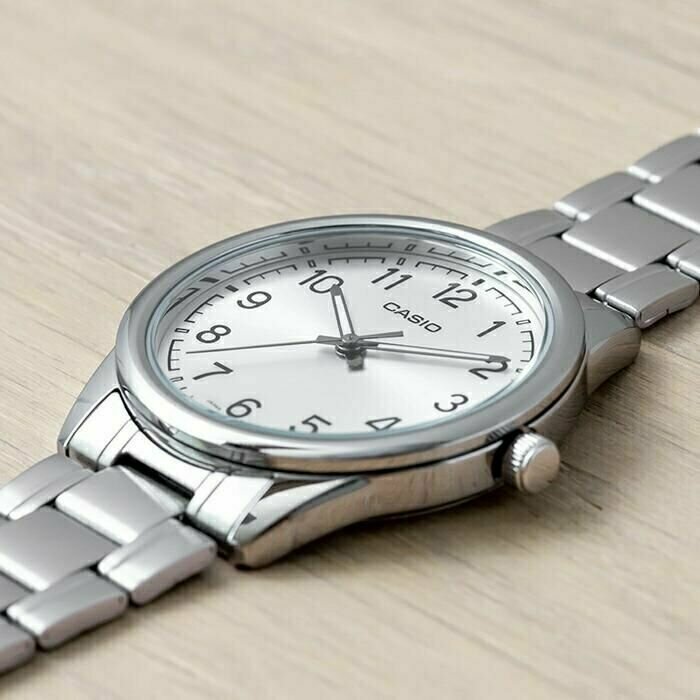 Наручные часы CASIO Collection, серебряный — фото 1