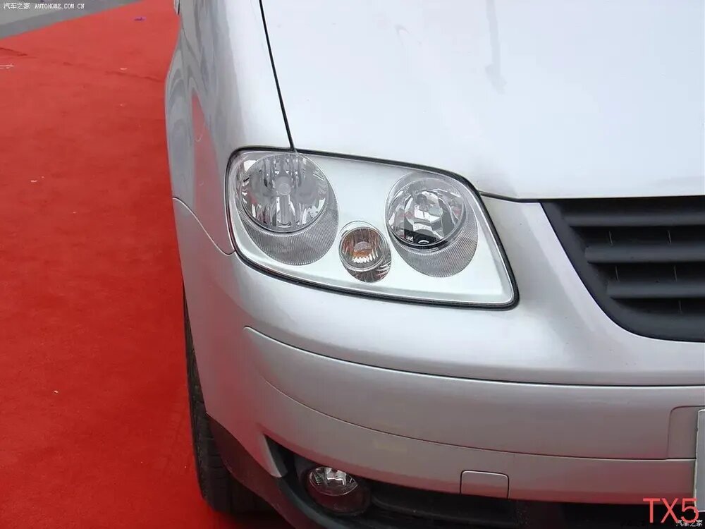 Стекло фары, арт. Прозрачная пластиковая крышка фары для Volkswagen Caddy 2004-2009 / Touran 2003-2006, защитное стекло блок-фары, 2 шт.