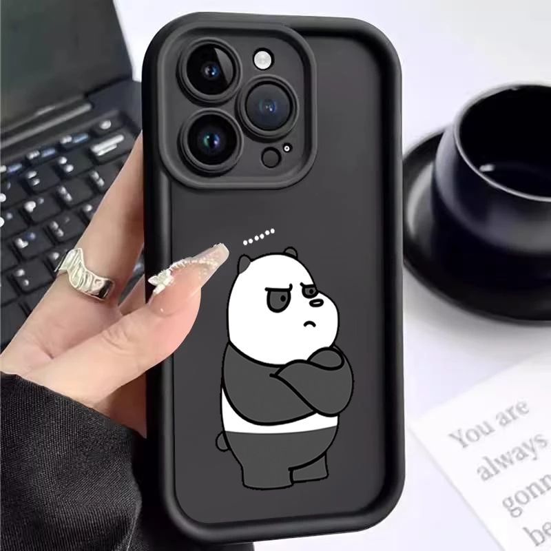 Чехол на Айфон 15 Про Макс / IPHONE 15 PRO MAX черного цвета с мультяшным принтом сердитой панды антиударный с амортизацией