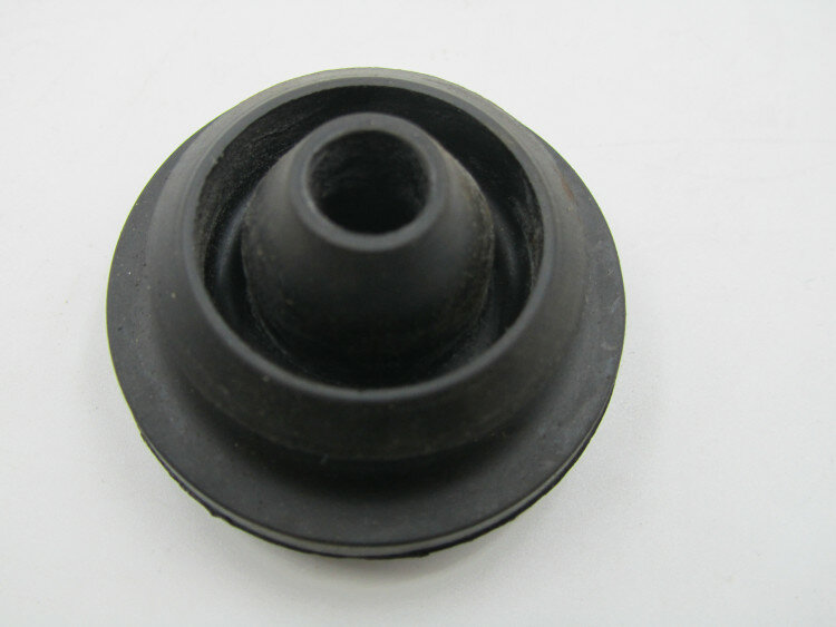 Опора радиатора нижняя 96184140 Chevrolet Lanos Lacetti Rezzo Epica - GM