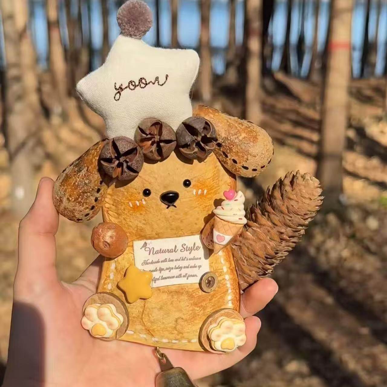 Ручная работа: двойная кукла из бобового стручка с собакой-звездой, декоративная подвеска
