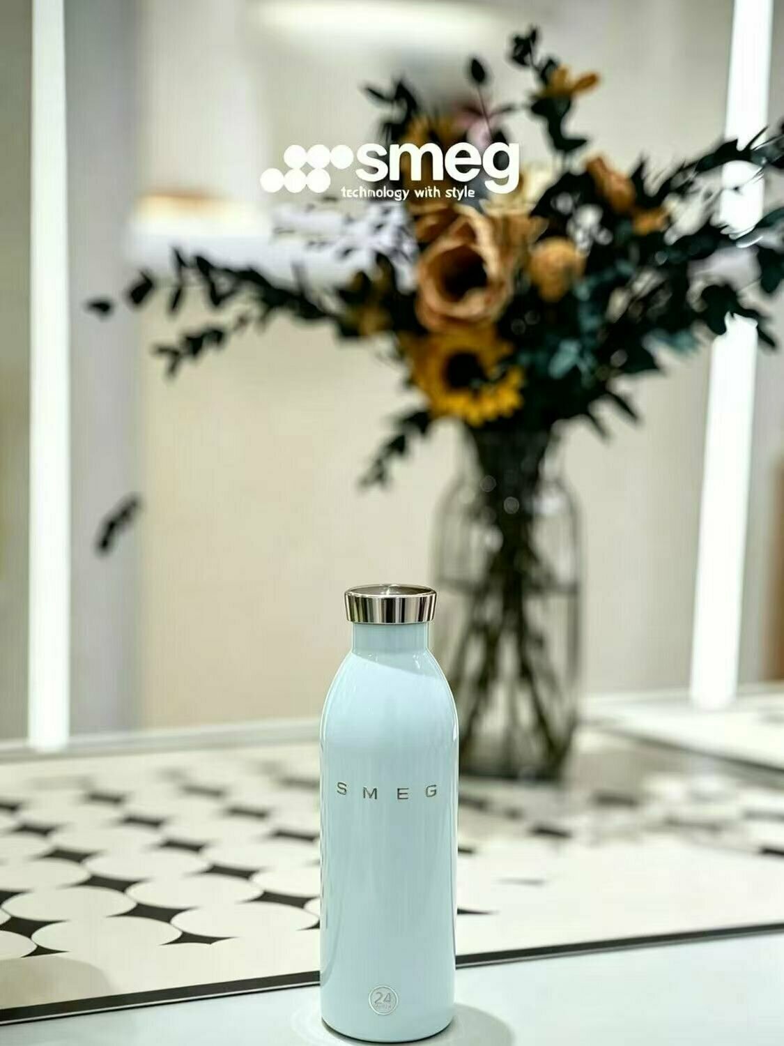 Дорожный термос из нержавеющей стали с совместным брендингом SMEG24bottles.