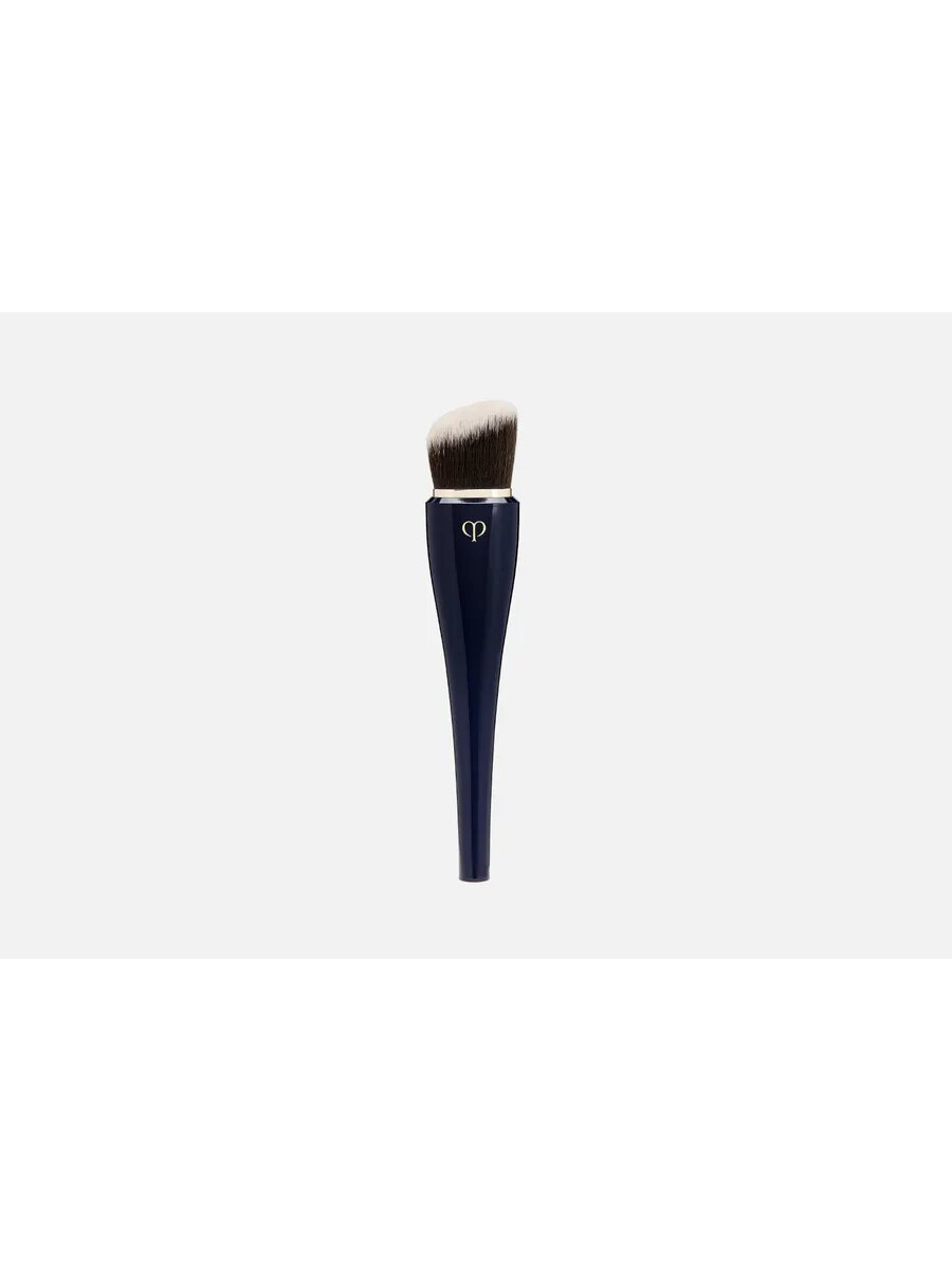 CLÉ DE PEAU BEAUTÉ High coverage fd brush Кисть для с