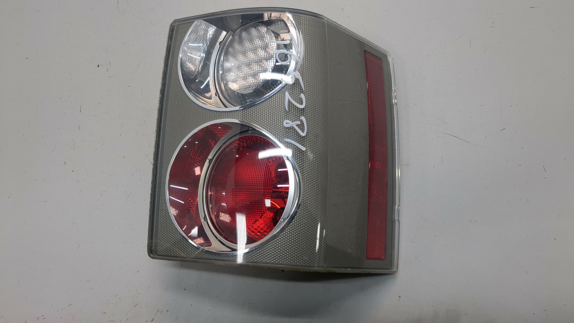 Фонарь (задний) правый Land Rover Range Rover 3 (LM) Б/У