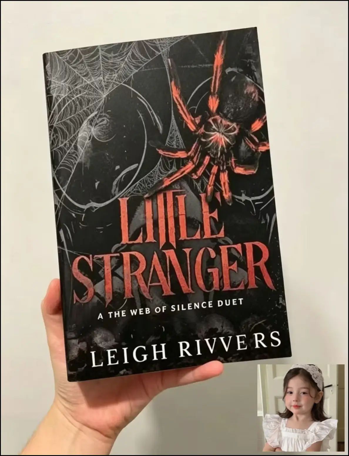 Роман Little Stranger Ли Риверс Тёмная романтика Запретная связь Серия Web of Silence Duet #1 Психологический триллер Кн