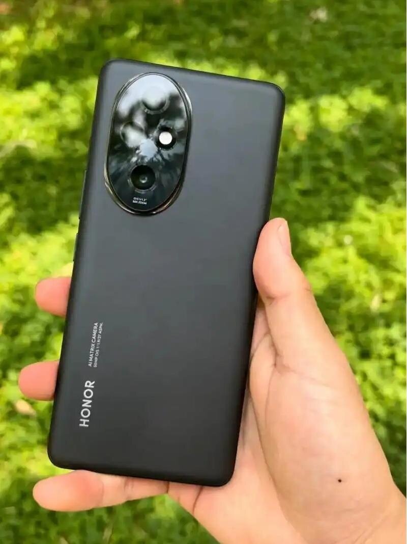 Смартфон Honor 200 Pro 5G 12/256 ГБ Чёрный Qualcomm Snapdragon 8S Gen3