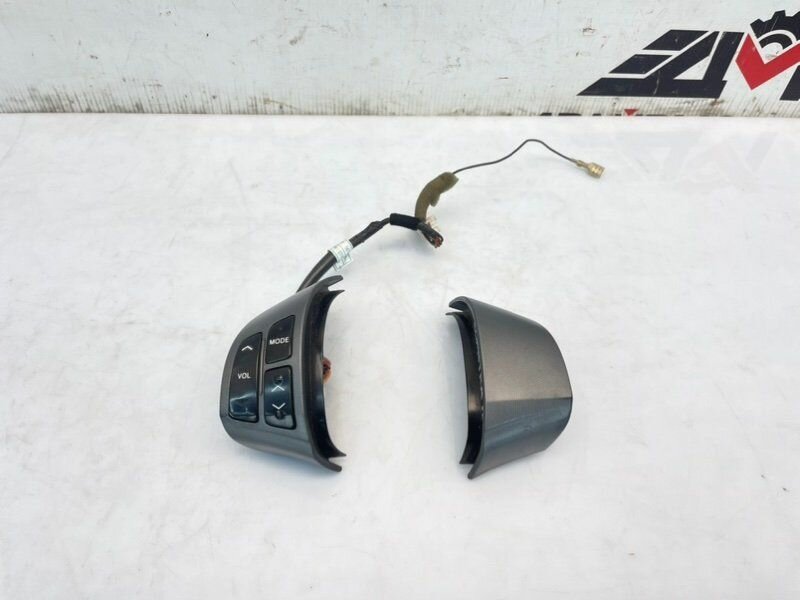 Переключатель подрулевой управления магнитолой Hyundai Elantra 2009 967002H250XM HD G4FC (с пробегом)