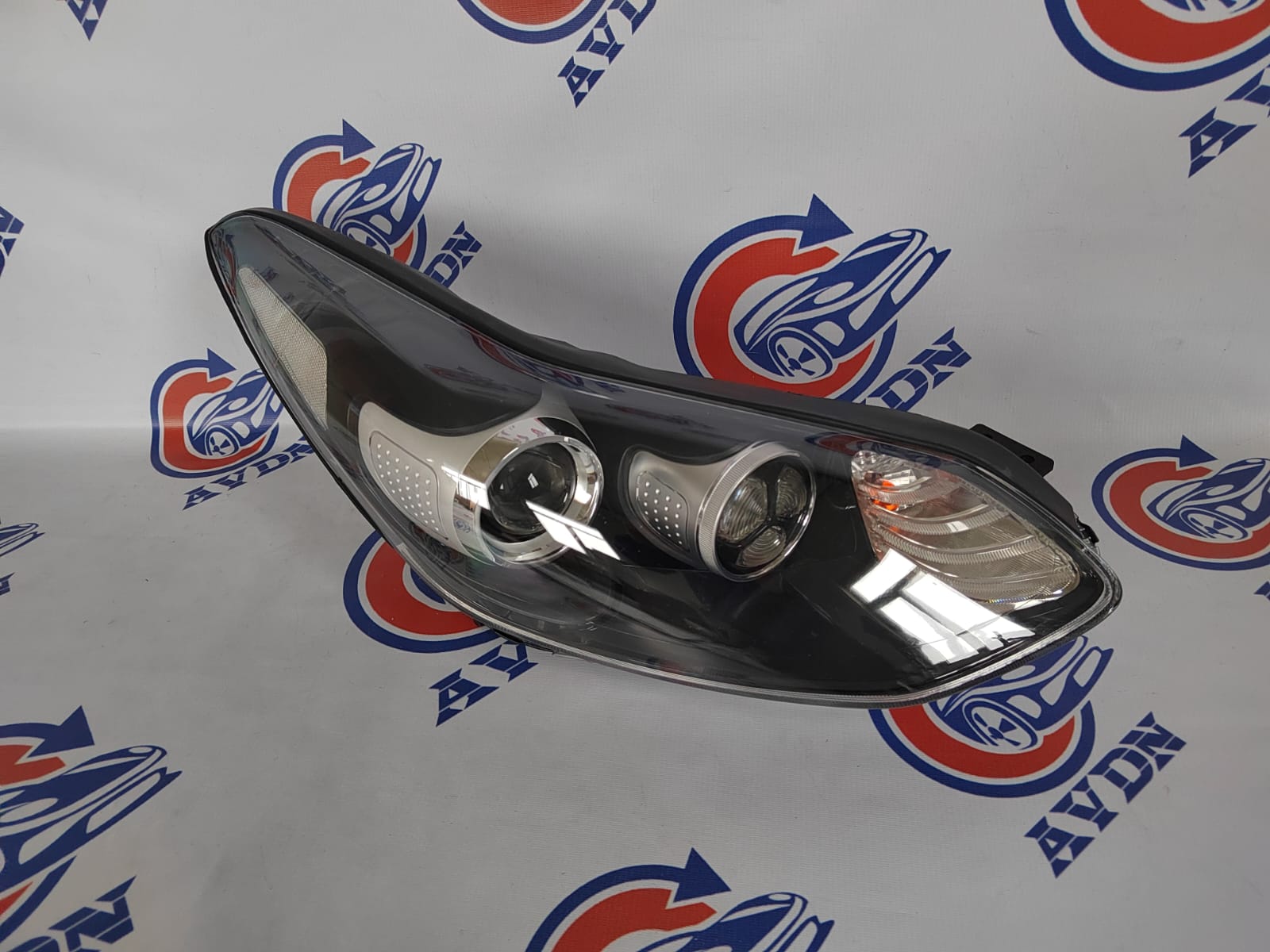 Фара правая KIA SPORTAGE 16-22 LED/с корректором