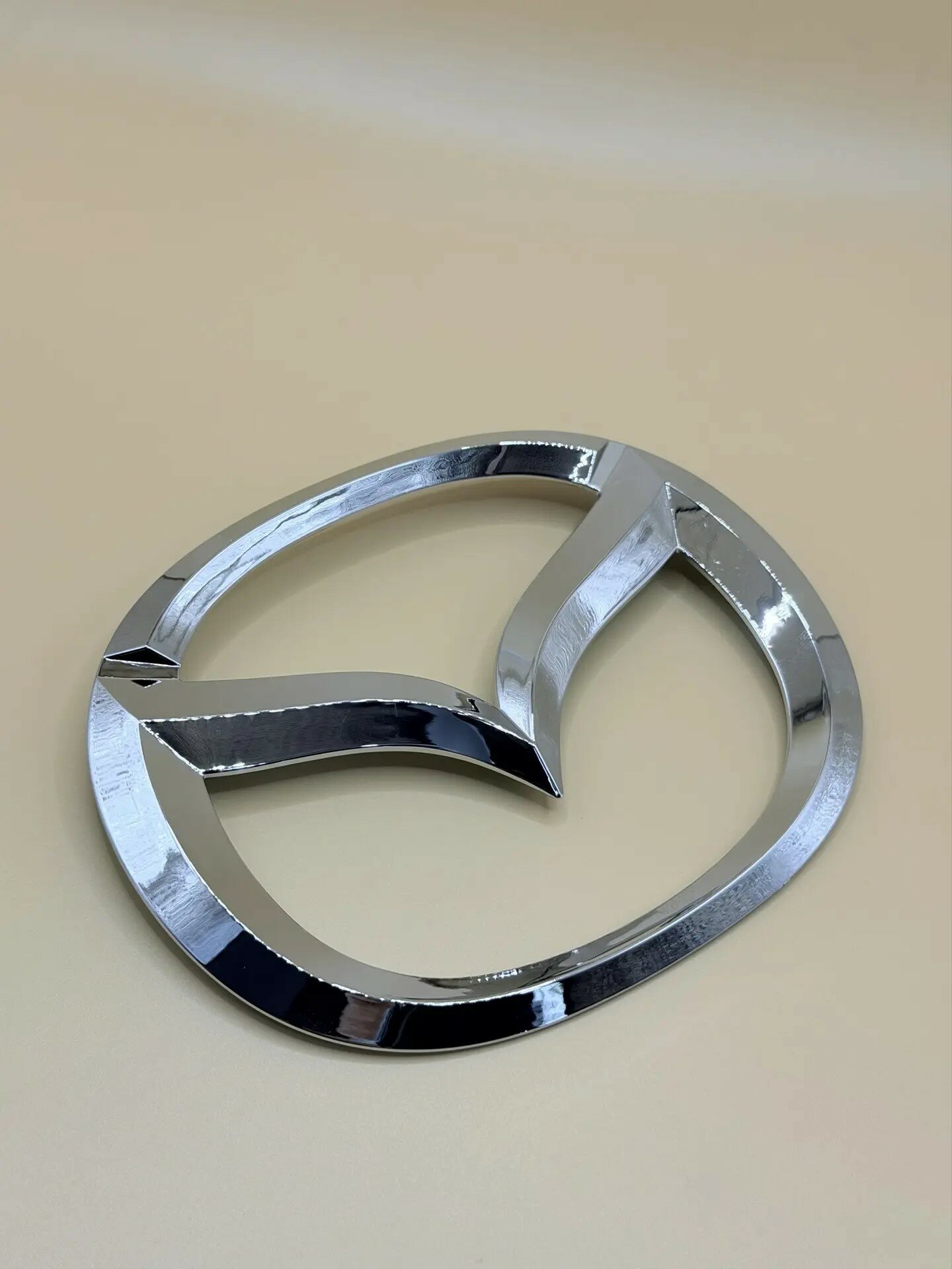 Эмблема Знак Шильдик Значок Mazda 140мм/115мм Хром