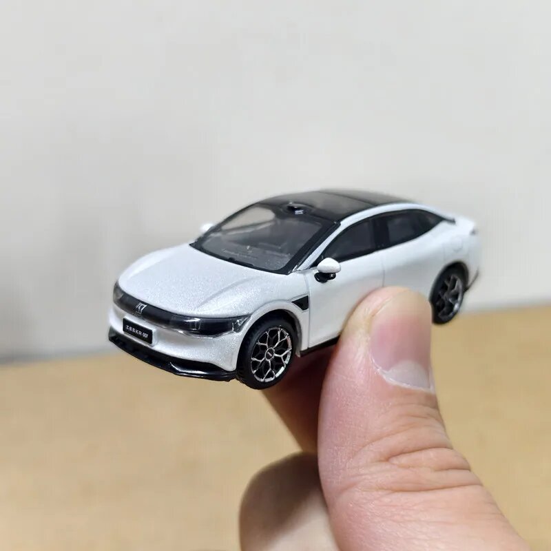 Модель автомобиля WELLY ZEEKR 007 & ZEEKR 001 1/64
