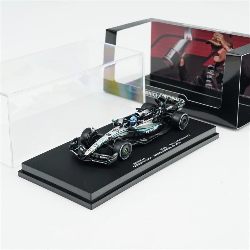 MINICHAMPS 1:64 коллекционная модель автомобиля W16E No63 CANADA