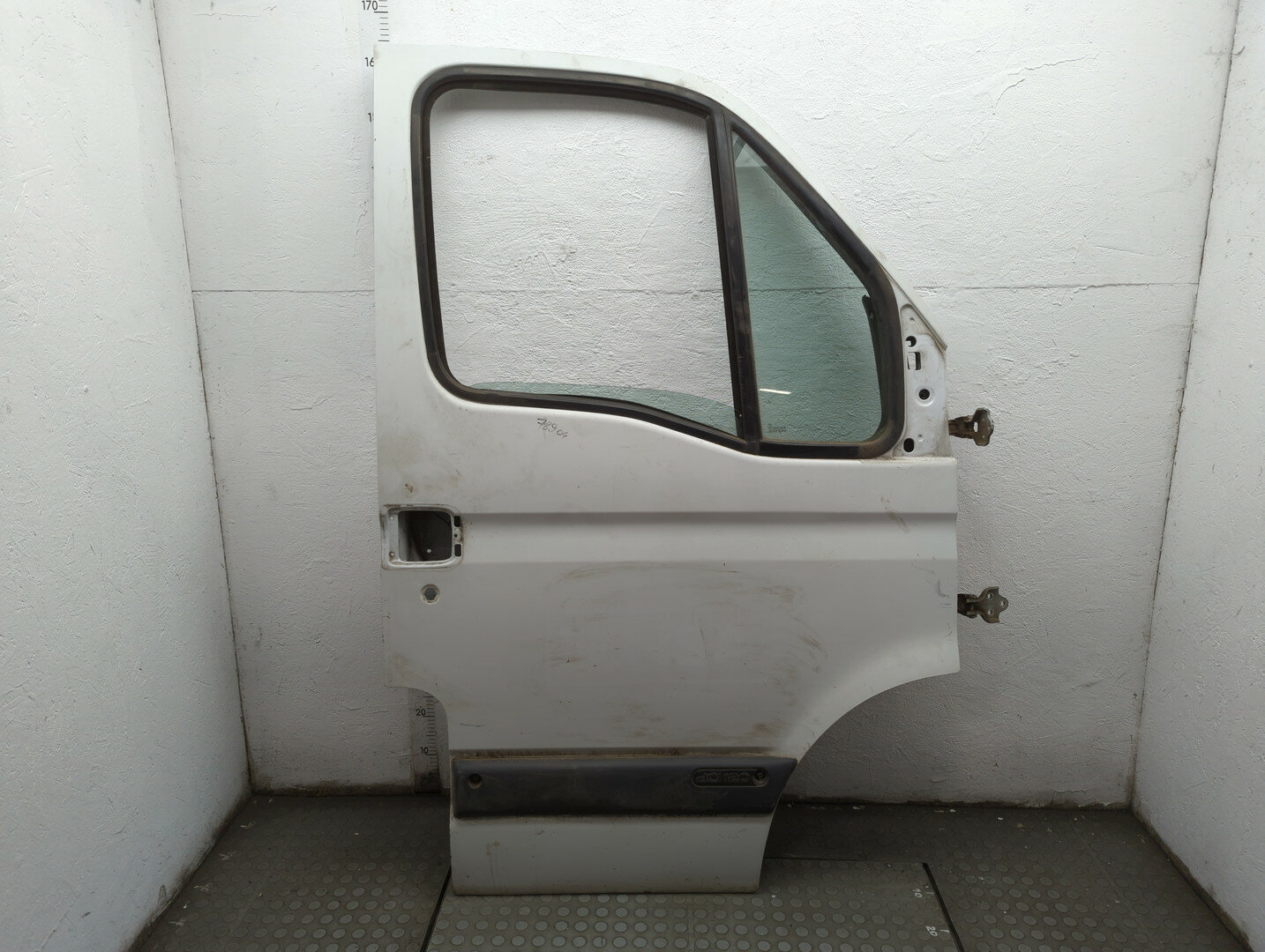 Дверь боковая (легковая) правая передняя Renault Master Б/У