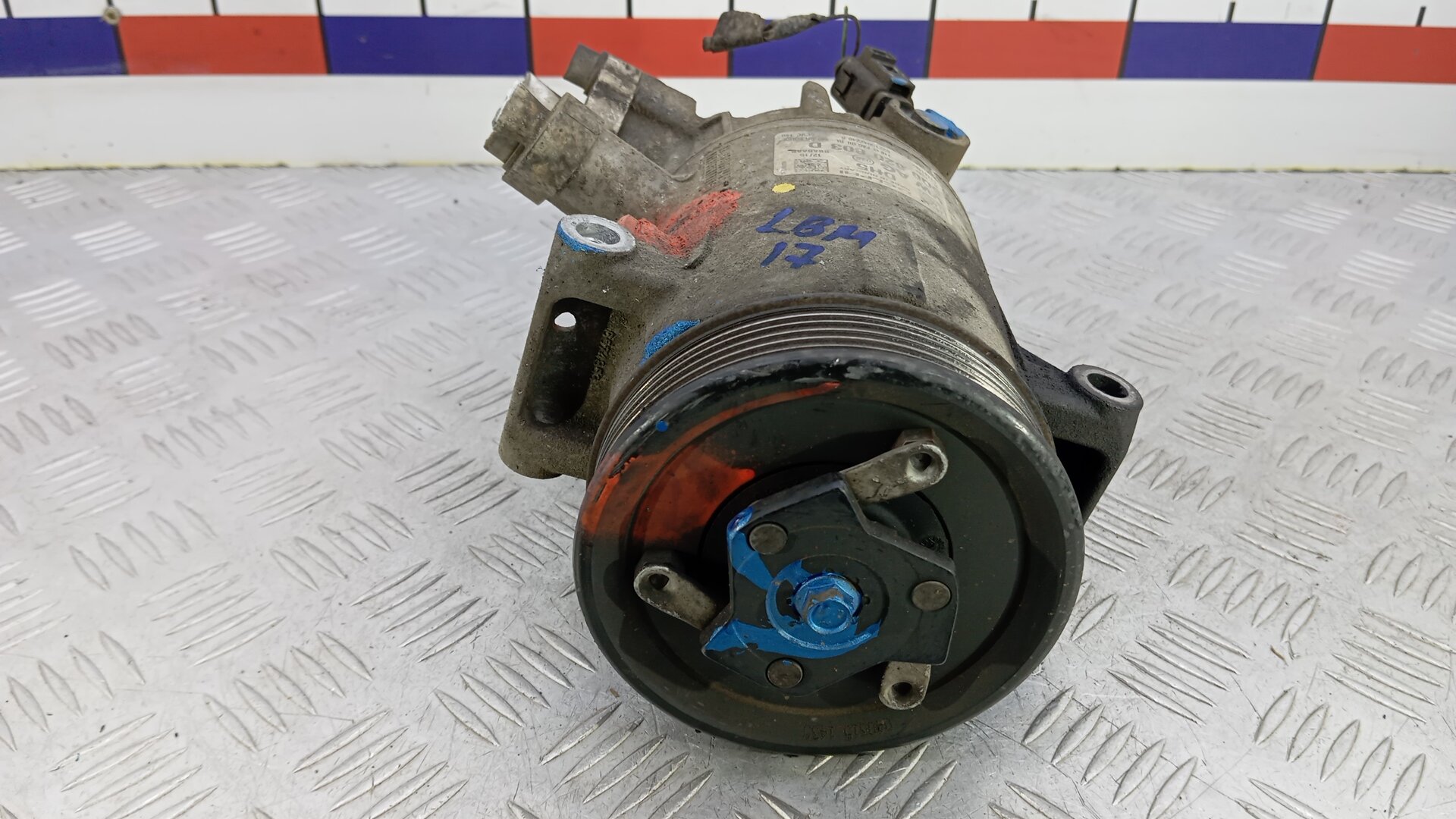 Компрессор кондиционера дизельный VOLKSWAGEN PASSAT B8, Номер 5Q0820803D