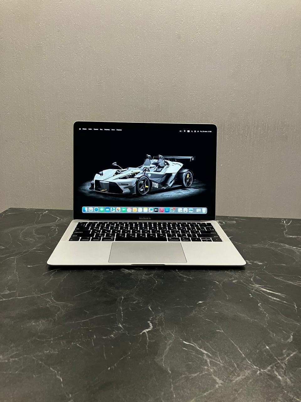 13.3" Ноутбук Apple MacBook Air 13 2018, А 1932, Intel Core i5 1.6 ГГц, 16 ГБ/512 ГБ, Intel UHD Graphics 617 1.5 ГБ