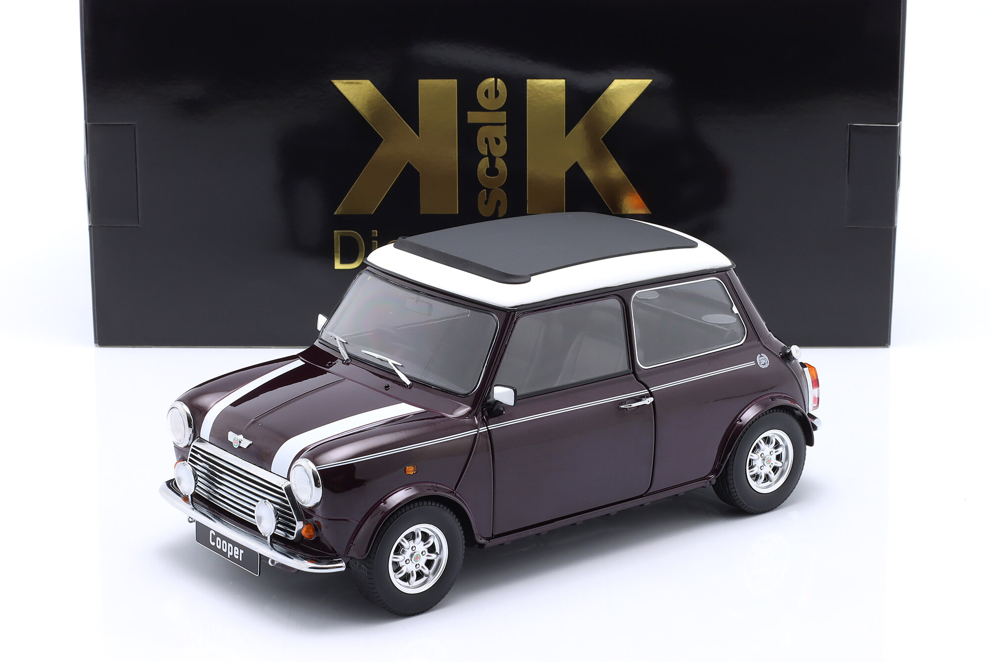 Модель коллекционная KK-SCALE Mini cooper with sunroof rhd purple-metallic white