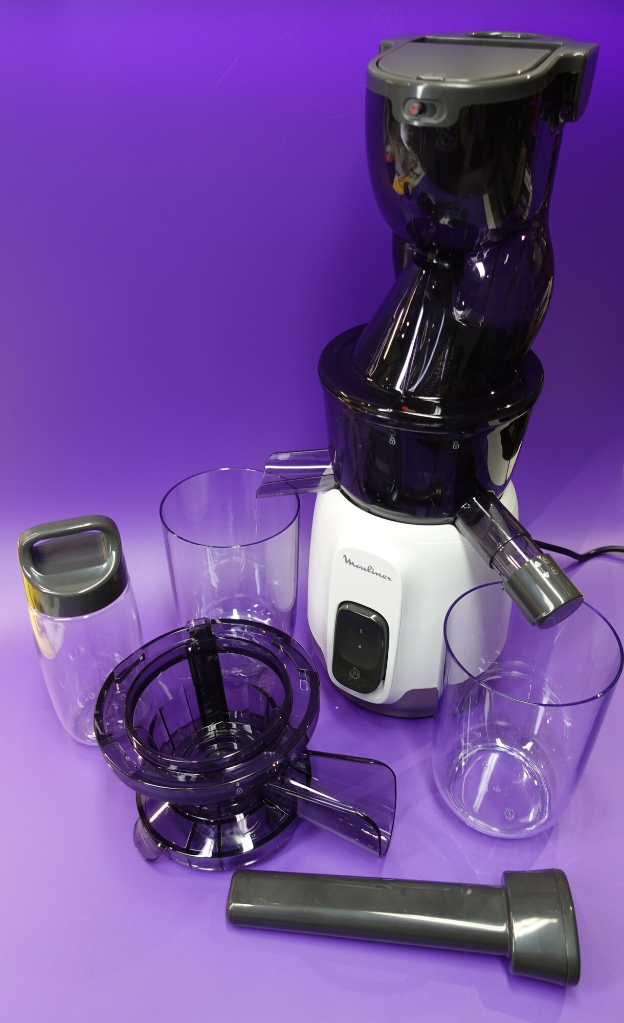 Шнековая соковыжималка Moulinex Ultra Juice ZU600110