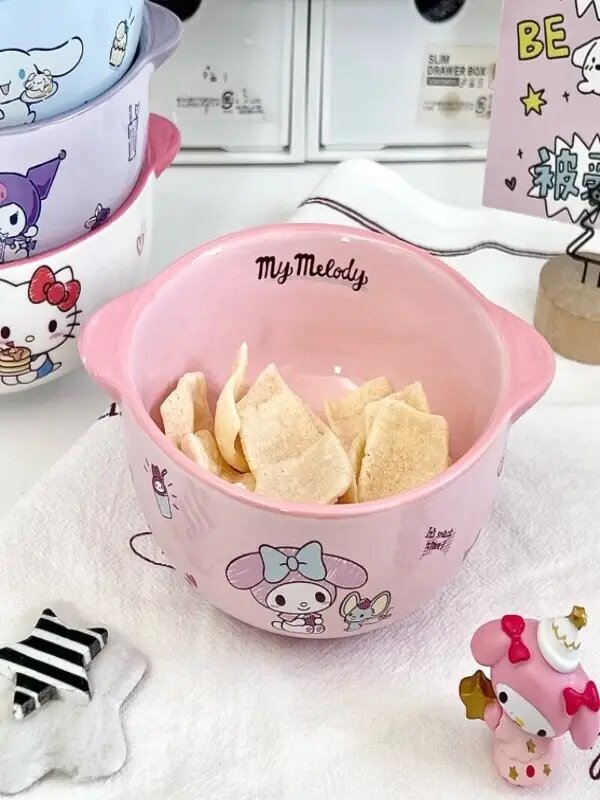 Миска премиумкласса Sanrio Hello Kitty, предназначенная для подачи риса и детского меню, выполнена из керамики.