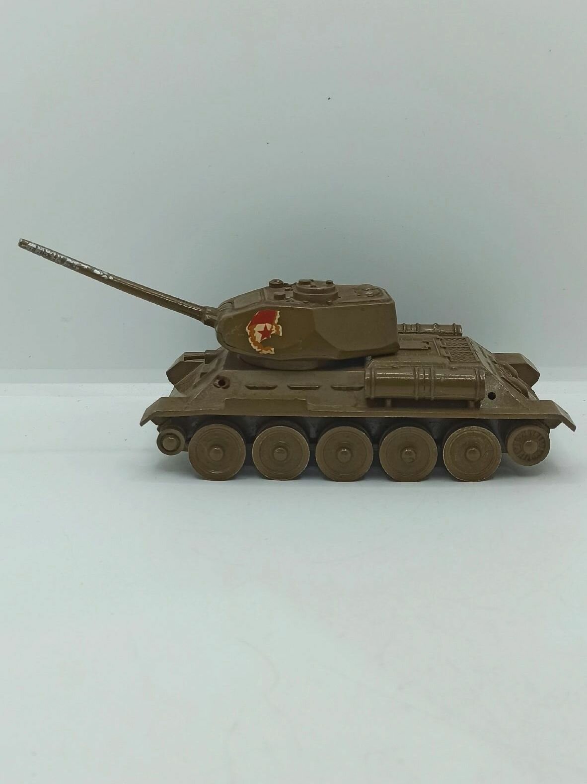Фигурка танка Т-34-85 винтажная, советская, металл, высота 7 см, длина 14см, СССР